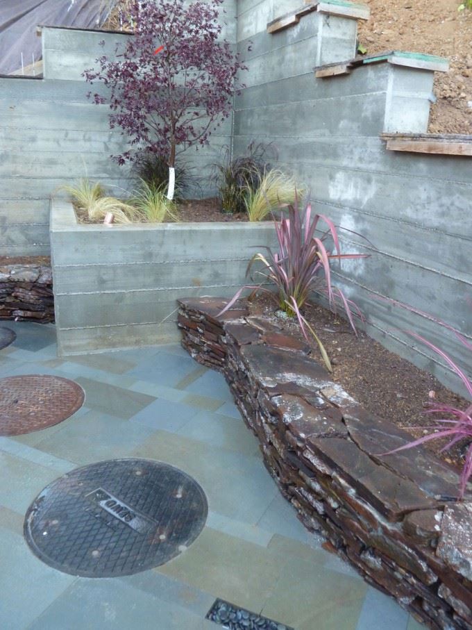 Manhole Cover Patio - Bernal Heights- Tamate Landscaping